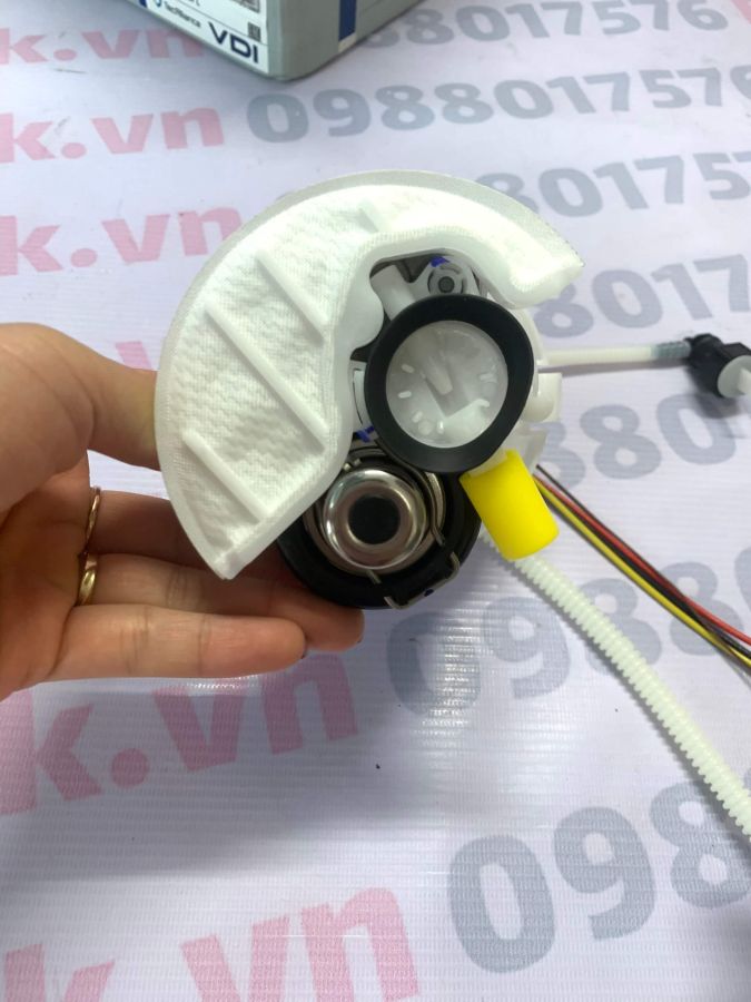 CỤM BƠM XĂNG (BƠM NHIÊN LIỆU ) 8W0919087L Audi A4